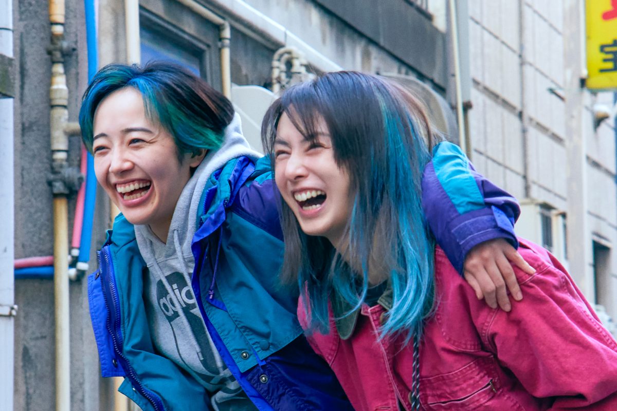 【映画レビュー『ナイトフラワー』】これがダメなら他に何ができた？ 選択肢のない人生をあがいた、“強き母”の裏社会クライムストーリー - cula