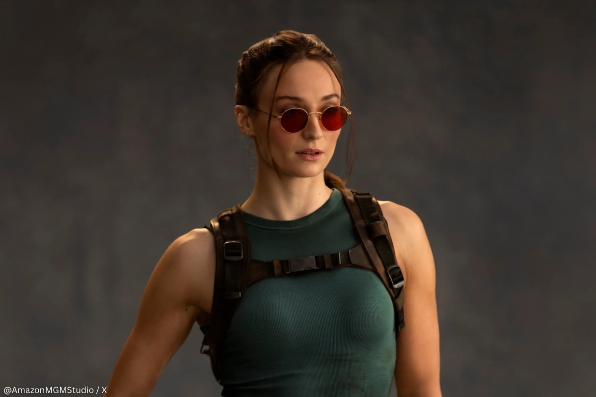 新たなララ・クロフトがお披露目！ ソフィー・ターナー主演、Prime Videoドラマ『トゥームレイダー』より初ビジュアル公開 - cula